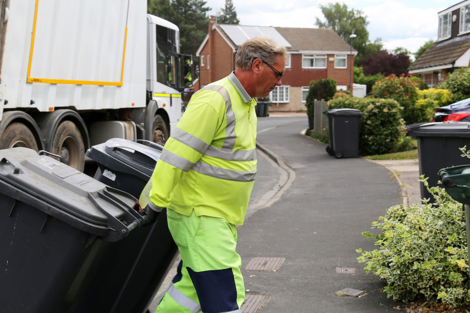 Unison expresses concern for Welsh refuse workers - letsrecycle.com