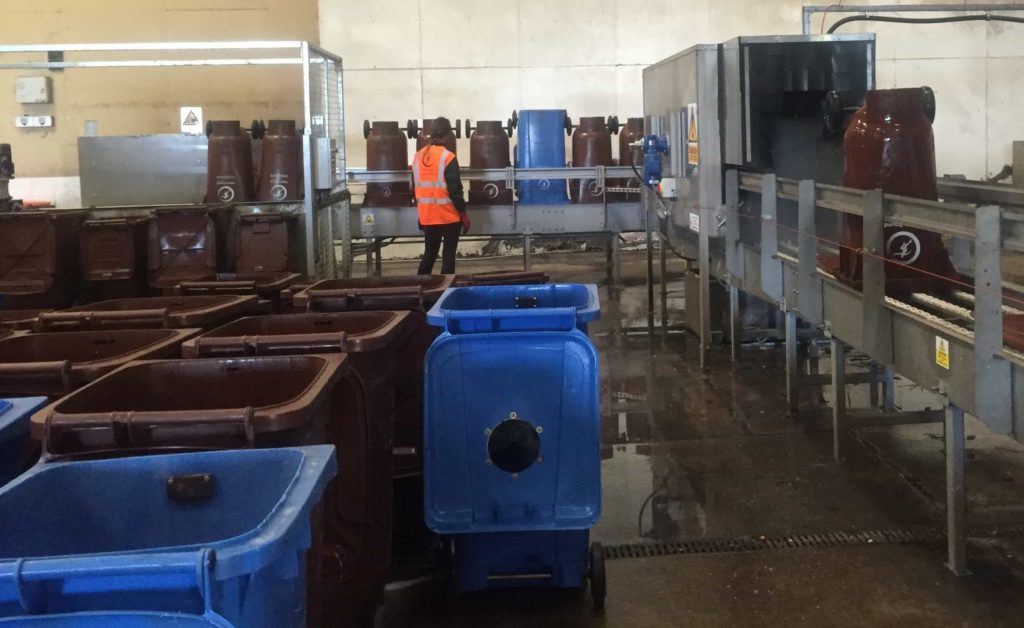 BPR installs automatic bin-wash system in Purfleet - letsrecycle.com