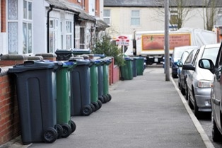 Pickles urges housing industry to tackle ‘bin blight’ - letsrecycle.com