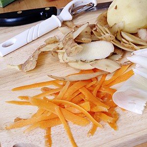 Shocking food waste report published - letsrecycle.com