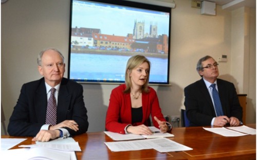 Truss to lead Defra as Fallon leaves BIS - letsrecycle.com