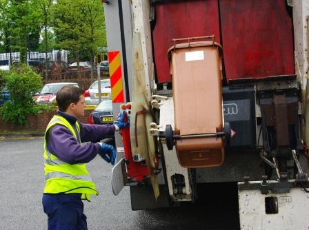 Recycling workers miss fewer days due to physical injuries ...