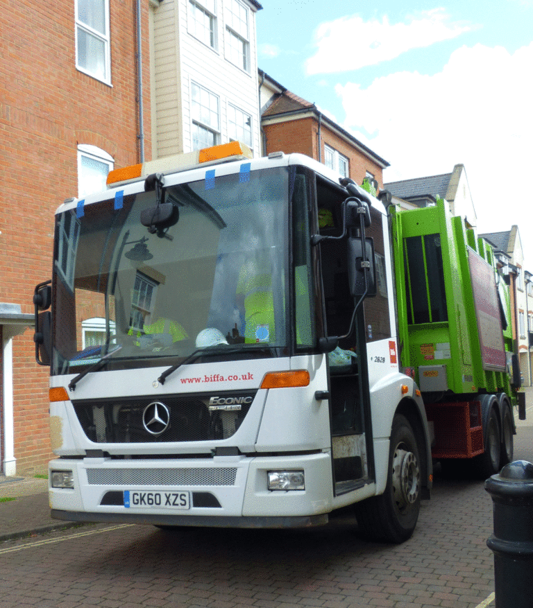 Oxfordshire councils sign £30m contract extension with Biffa - letsrecycle.com