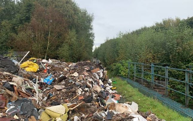 Network Rail to step up fly-tipping enforcement - letsrecycle.com