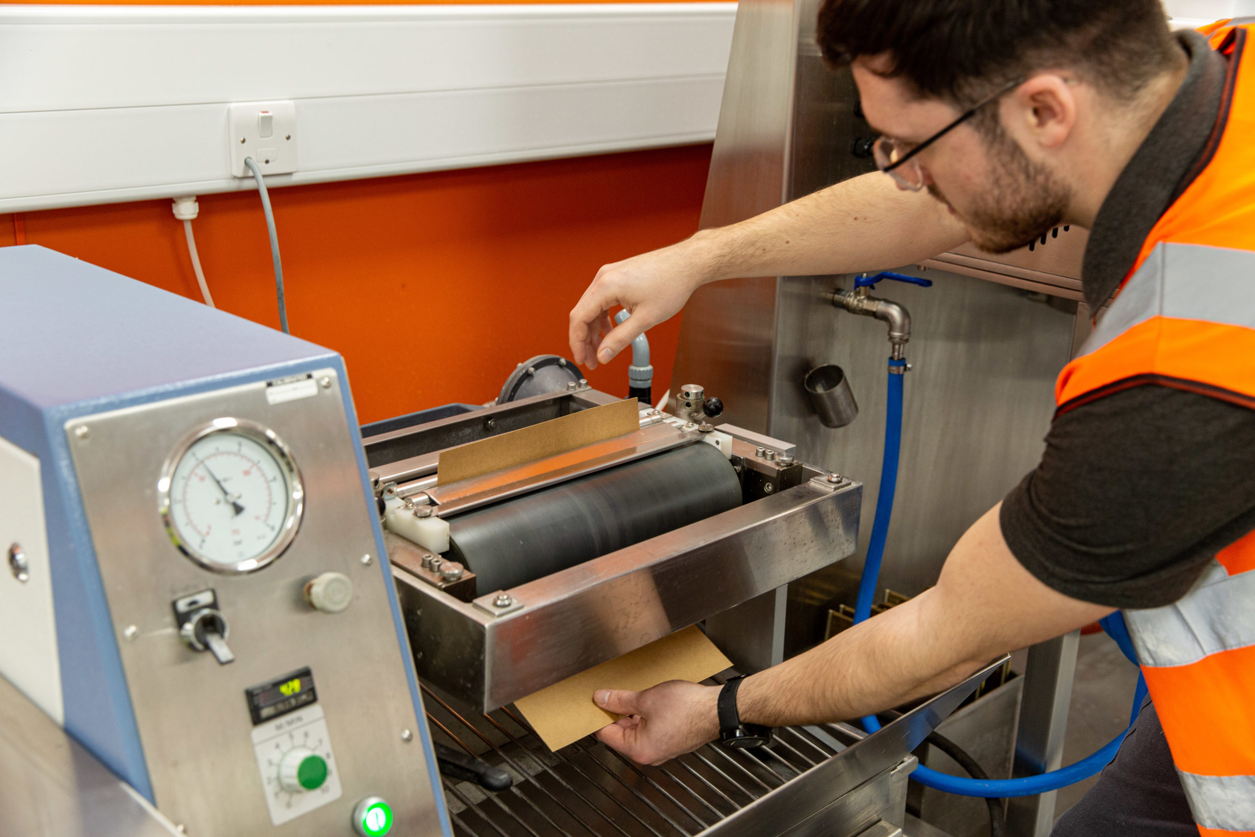 DS Smith opens development lab at Kemsley - letsrecycle.com