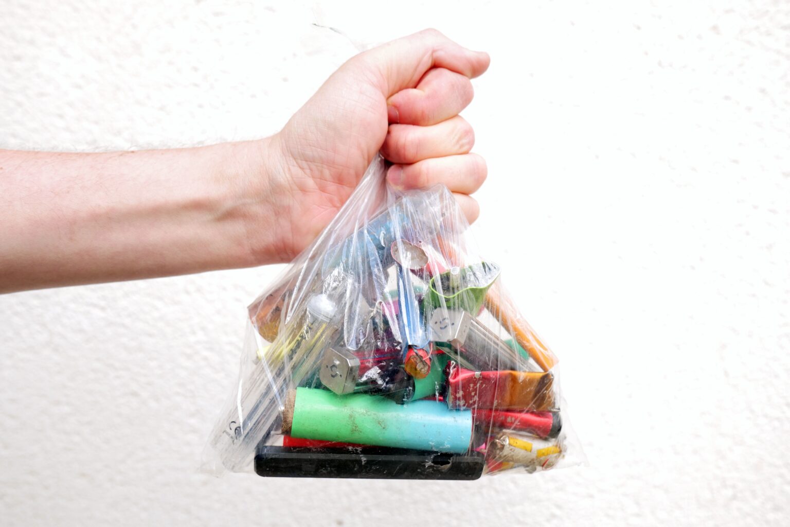 The UK throws away 6.3 million vapes every week - letsrecycle.com