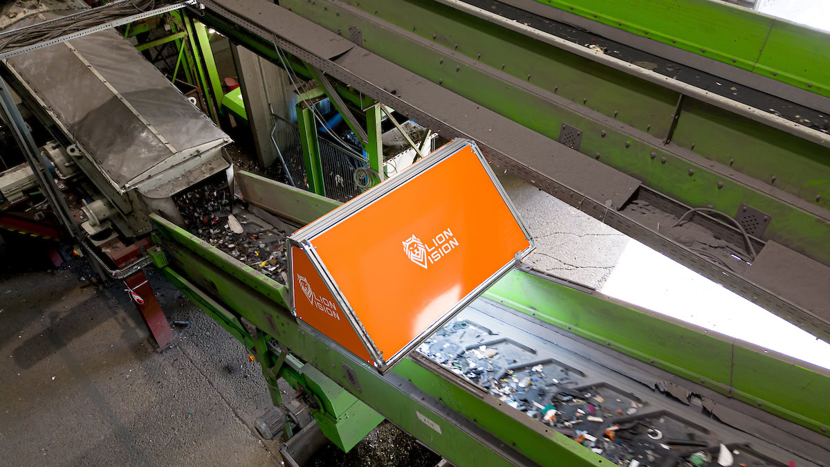 Manchester AI firm develops lithium battery sorter - letsrecycle.com