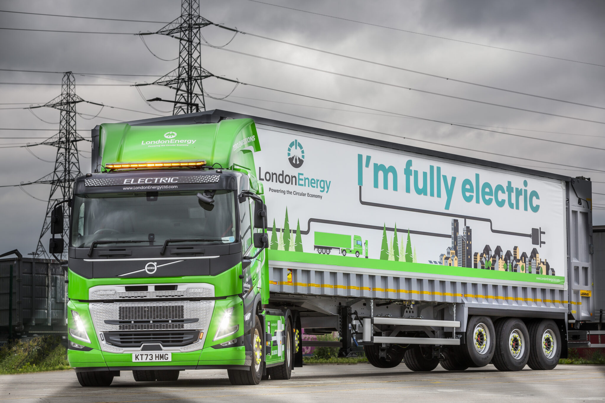 LondonEnergy uses electric Volvo FM bulker - letsrecycle.com
